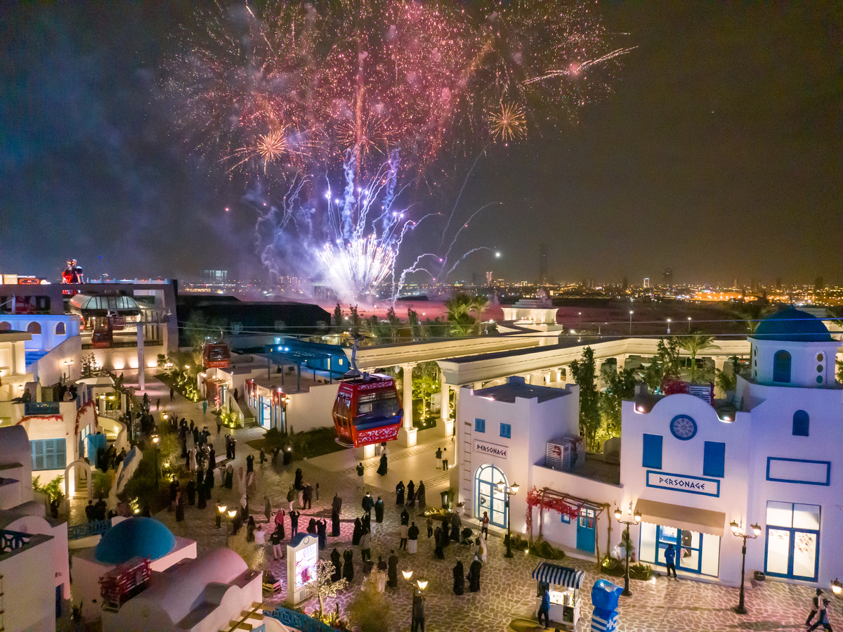 Through Riyadh’s spectacular amusement park by ropeway